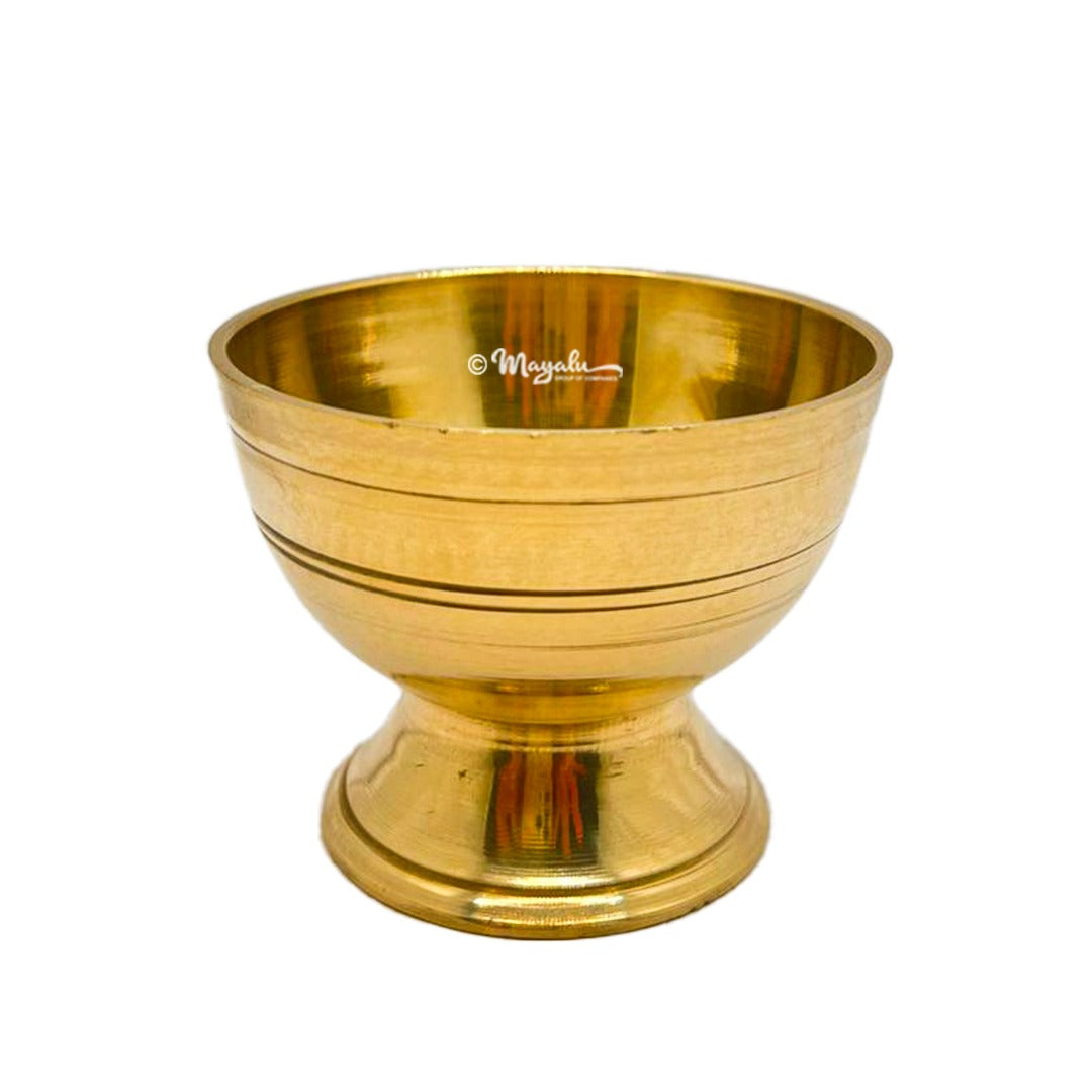 Charesh Kacheura with Stand